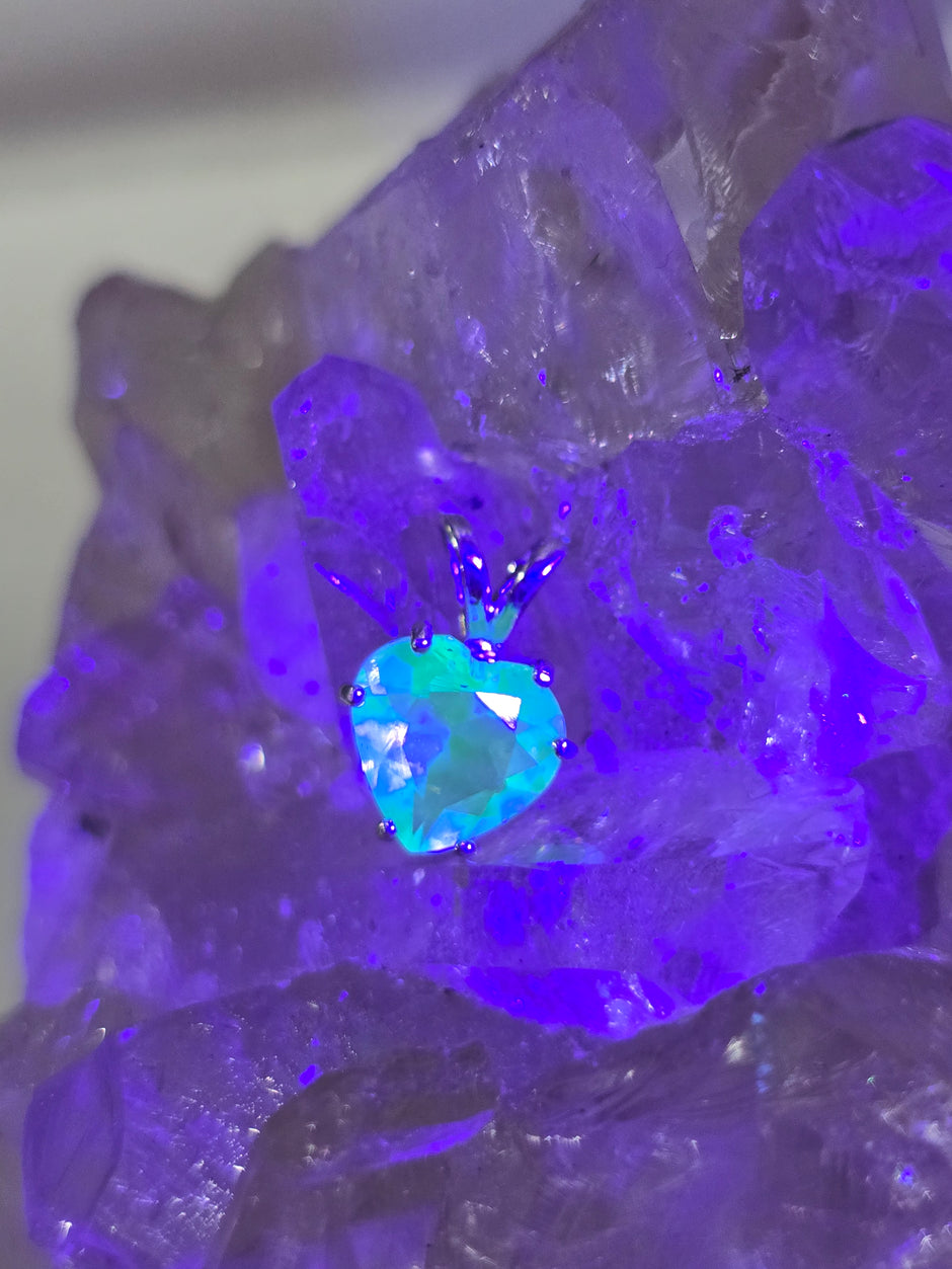 Uranium glass jewelry – Shadow Gems and Jewelry Co